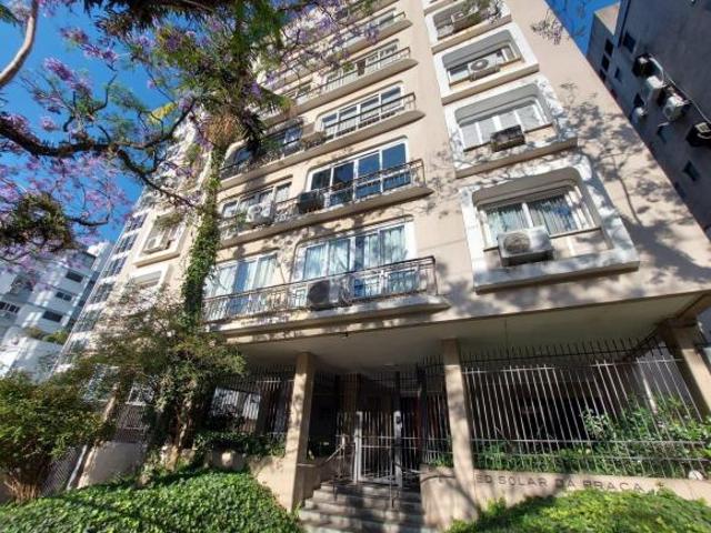 Apartamento 02 dormitórios mais dependência com vaga bairro Moinhos de Vento