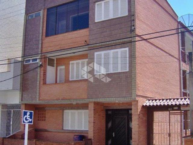 Apartamento 02 dormitórios, mobiliado, Frente banheiro Social, área de serviço Cozinha, Sala ampla