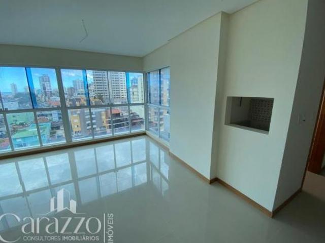 Apartamento 02 dormitórios no centro de Tramandaí