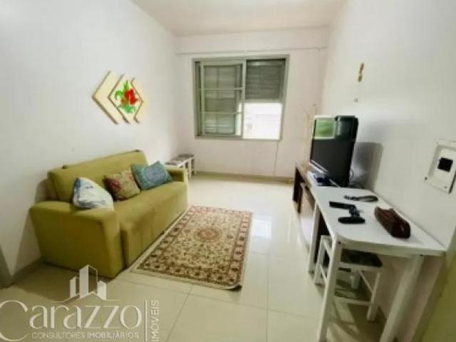 Apartamento 02 dormitórios no centro de Tramandaí