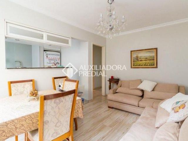 Apartamento 02 dormitórios, sala de estar/jantar, cozinha sob medida, area de serviço separada