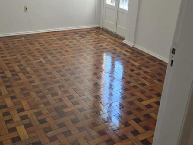 Apartamento 02 dormitórios sem garagem no bairro independência em porto alegre