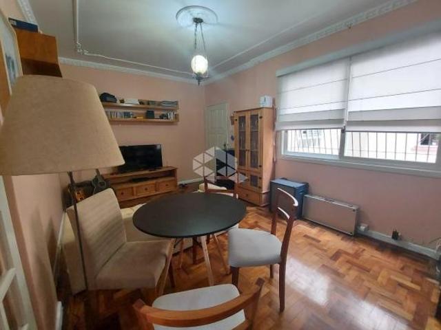 Apartamento 02 dormitórios/quartos com 65,98m² privativos em frente a Redenção