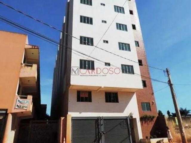 Apartamento 02 em Vicente Pires DF, cozinha com armário, elevador, rua 04 Aceito Carro