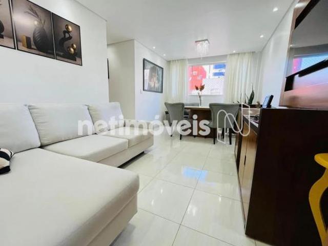 Apartamento 02 quartos no Castelo