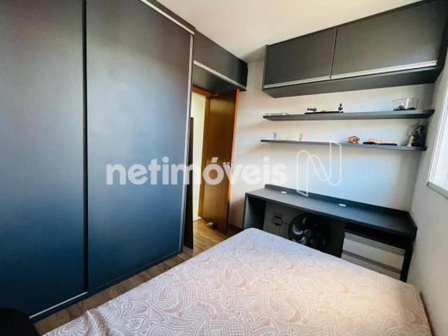 Apartamento 02 quartos no Castelo