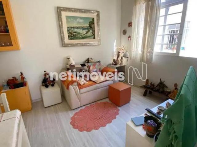 Apartamento 02 quartos no Santa Teresa