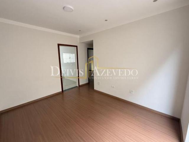 Apartamento 02 Quartos, com Quintal