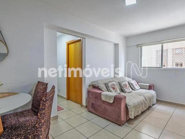Apartamento 02 quartos com suíte – Residencial Top Life