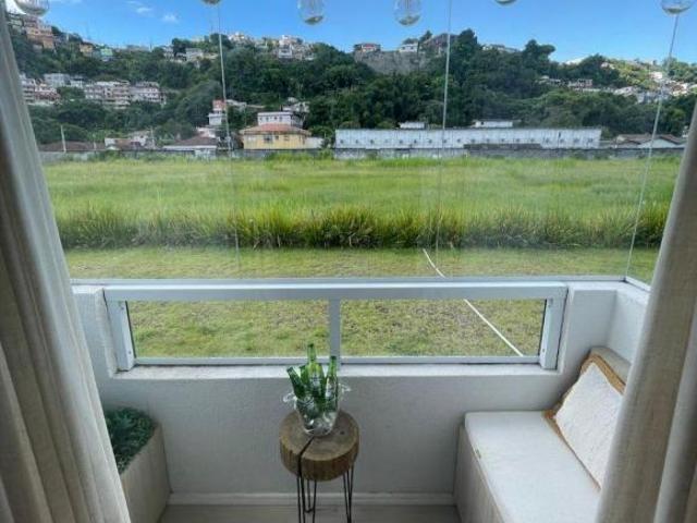 Apartamento 02 Quartos em Condomínio Clube