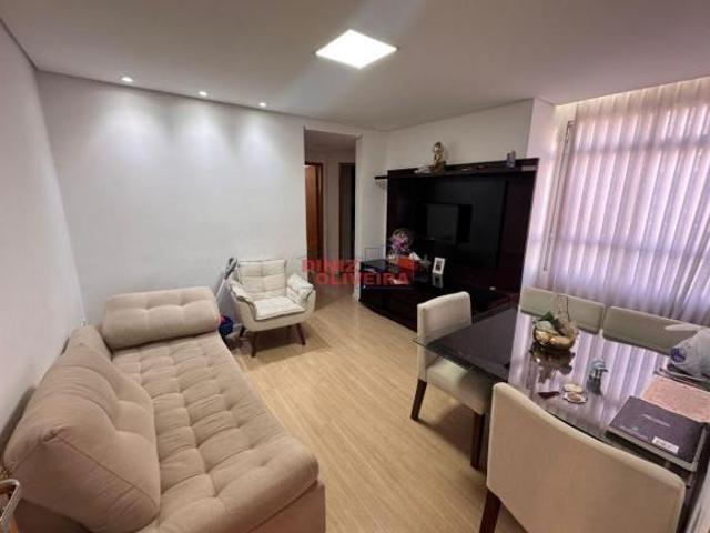 Apartamento 02 quartos sacada, armários, predio individual