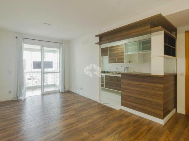 Apartamento 02 quartos, sendo uma suíte com infra completa e 2 duas vagas cobertas no Passo D&apos arei