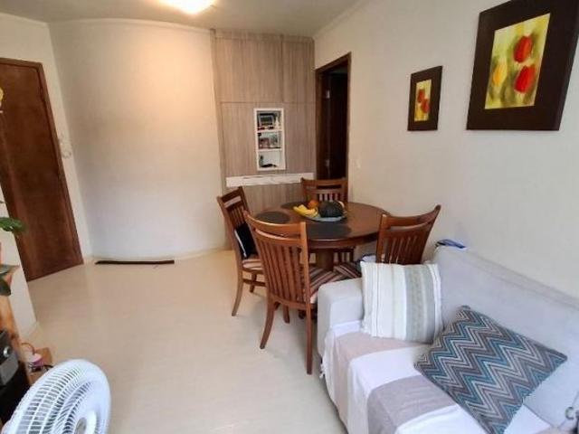 Apartamento 02 quartos, uma vaga, frente Hospital das Clinicas HC me Curitiba PR