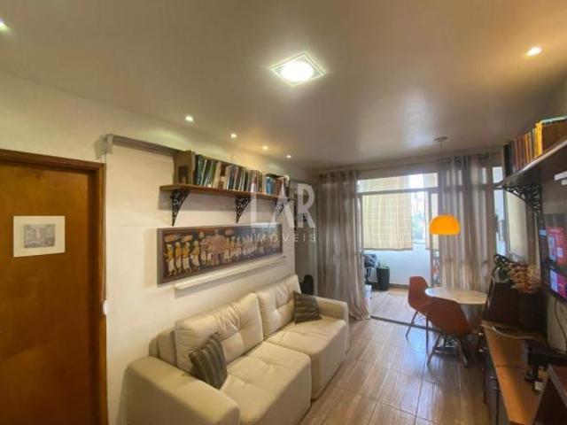 Apartamento 02 Quartos 01 Vaga à Venda Bairro Estoril