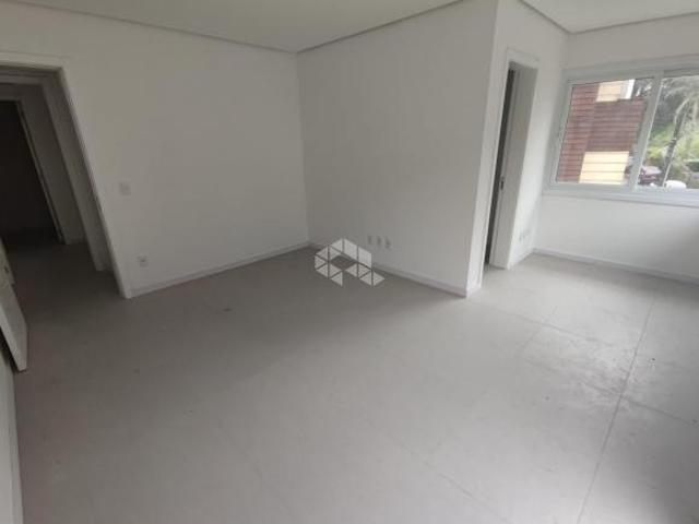 Apartamento 02 suítes, 147m² privativos, no Centro de Gramado, 2 vagas de garagem