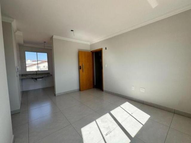 Apartamento 02qt. 01 banho 01 vg. pilotis R$379K