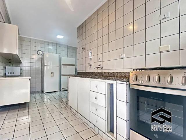 Apartamento 04 dormitórios e vista ao mar na praia de pitangueiras!