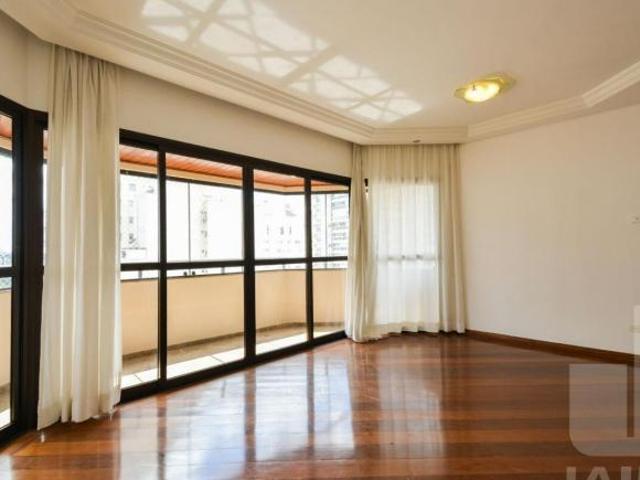Apartamento 04 dormitórios, 03 vagas em Perdizes