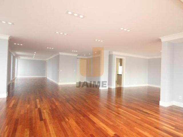 Apartamento, 04 dormitórios, 02 vagas em Higienópolis!