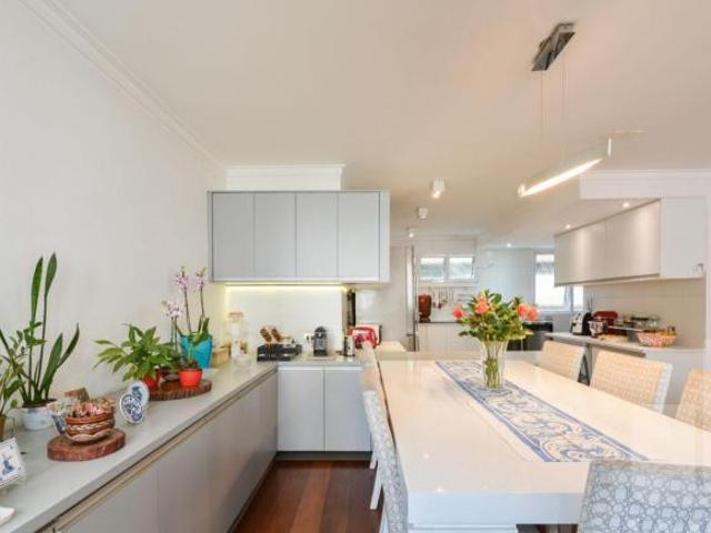 Apartamento 04 dormitórios, 02 vagas em Jardim Paulista