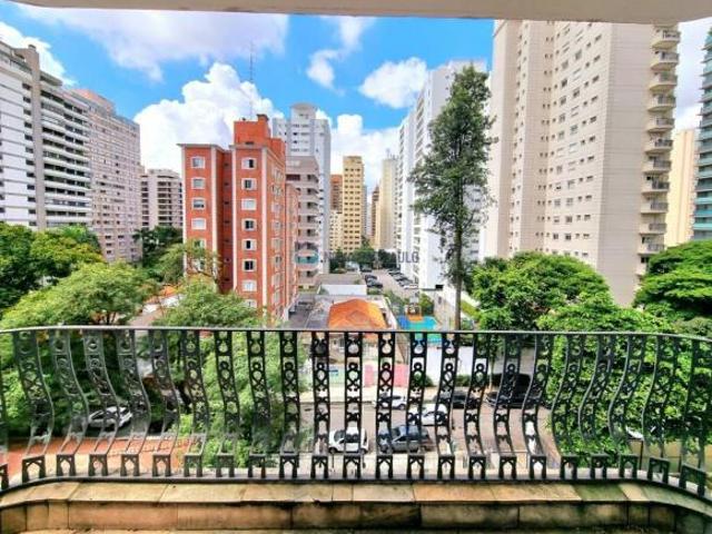 Apartamento 04 dormitórios 02 suítes 03 vagas Moema Pássaros