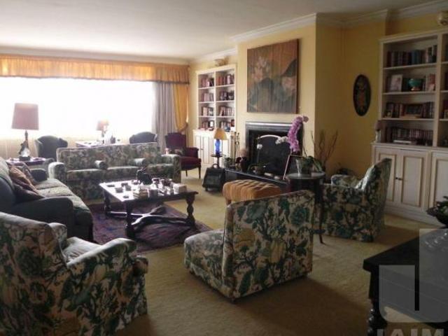 Apartamento 04 dormitórios,04 vagas em Cerqueira César