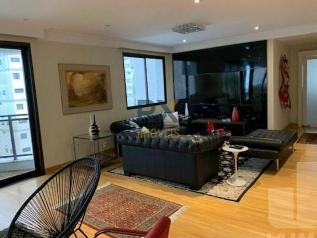 Apartamento 04 dormitórios, 05 vagas em Higienópolis