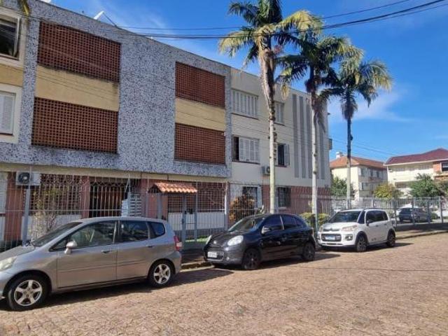 Apartamento 04 dormitórios ou gabinete com 01 vaga no bairro Praia de Belas