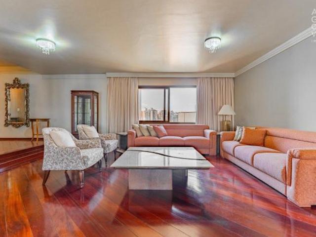 Apartamento, 04 Suítes, 03 Vagas, Elevador Privativo, Batel, Curitiba