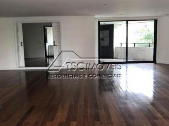 Apartamento 04 suites 05 vagas 620m2 em Moema