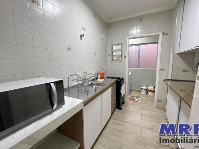 Apartamento 100 metros da Praia da Maranduba. 2 quartos. Aceita financiamento