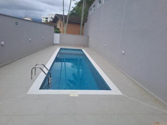 Apartamento 100 metros da praia Pereque Açu