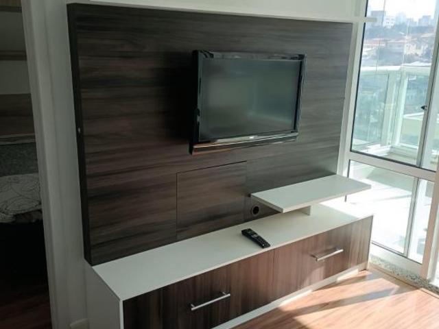 Apartamento 100% totalmente mobiliado com 1 Suíte, 1 vaga livre no Campo Belo