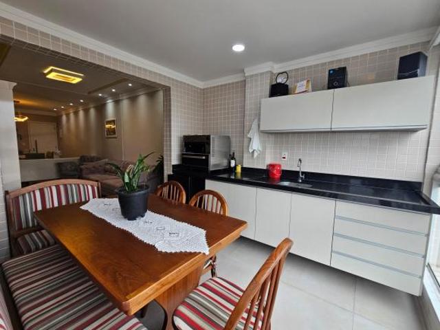 Apartamento 100mts do mar mobiliado Canto do Forte em Praia Grande SP