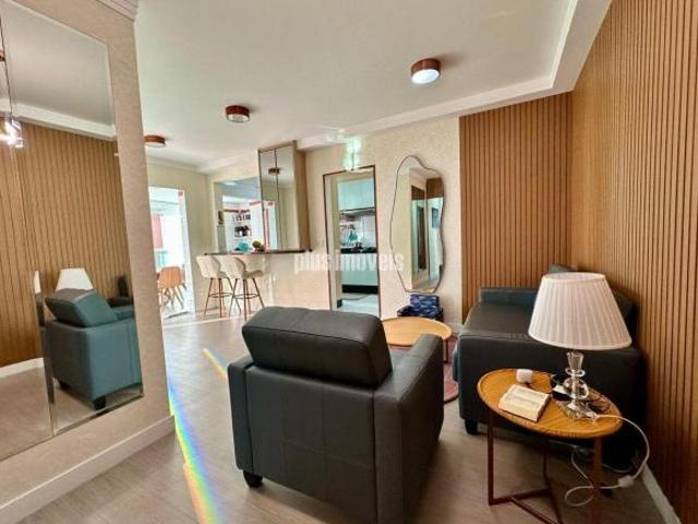Apartamento 105m² mobiliado à venda no Tatuapé