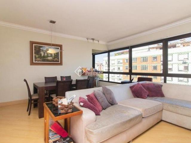 Apartamento 106m² no Menino Deus com 3 dormitórios sendo 1 suíte e 2 vagas