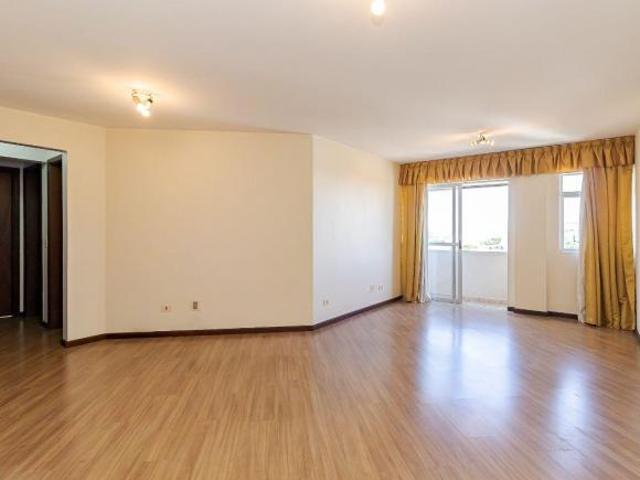 Apartamento 107m², 3 quartos, 1 suíte, 3 banheiros, 1 vaga. Bairro Bacacheri