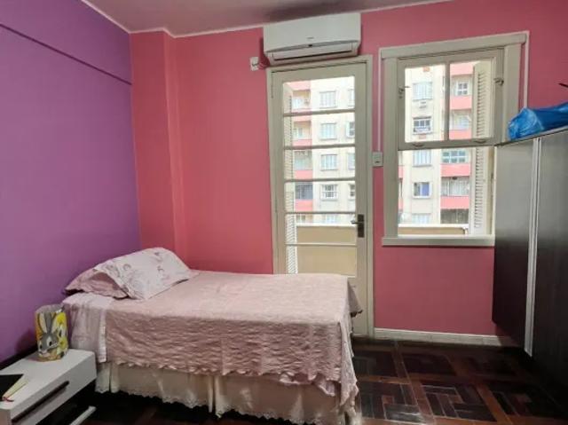 Apartamento 107m² com Suíte e Sacada na Av. Salgado Filho