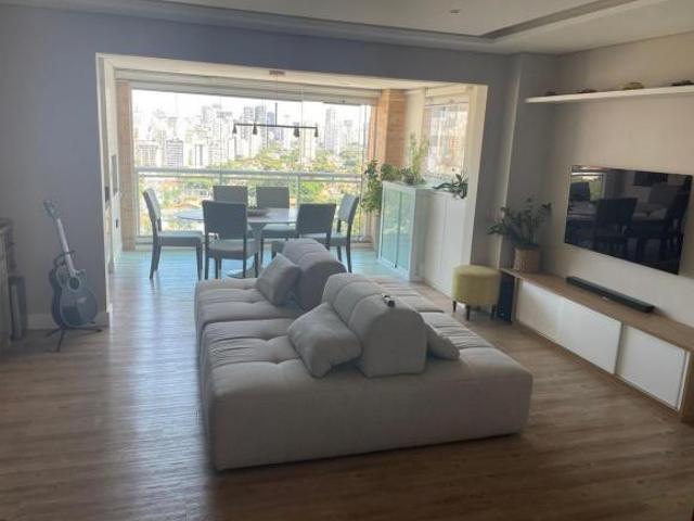 Apartamento 110 m², 3 Dormitórios, 1 suíte, 2 vagas a venda na Vila Olimpia