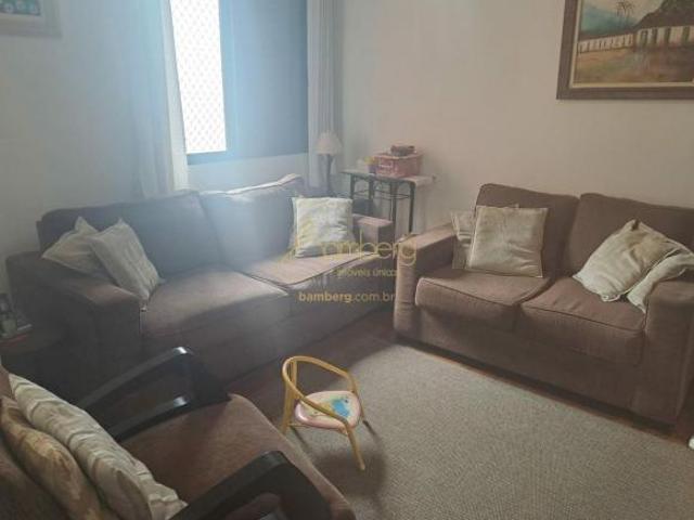 Apartamento 112m área útil, 2 vagas demarcadas