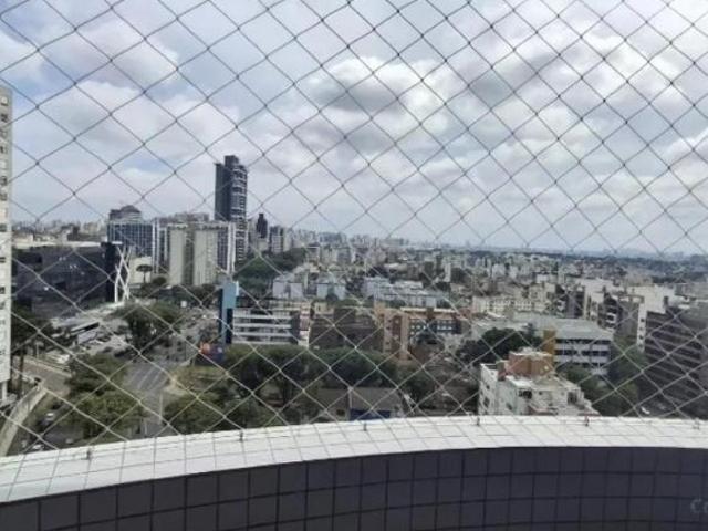 Apartamento 114 m², 03 quartos c/suíte, 02 vagas, localização privilegiada no Portão em Curitiba PR
