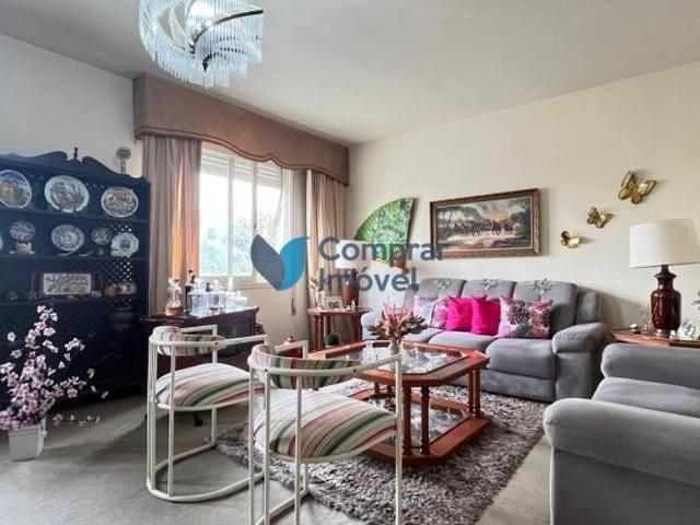 Apartamento 115,39m² privativos com 03 quartos, dependência e duas vagas no bair