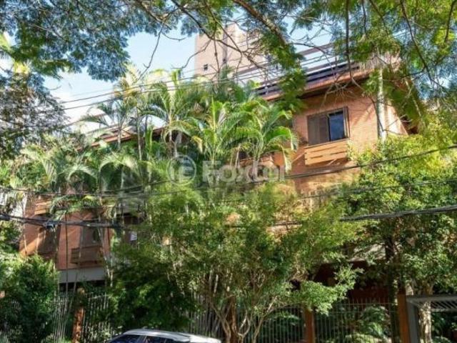 Apartamento, 1 dormitórios, 118 m², em Petrópolis