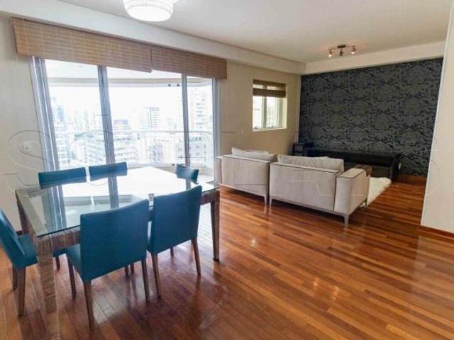 Apartamento 118m² no Consolação na Ministro Rocha Azevedo com 2 vagas Próximo ao metrô