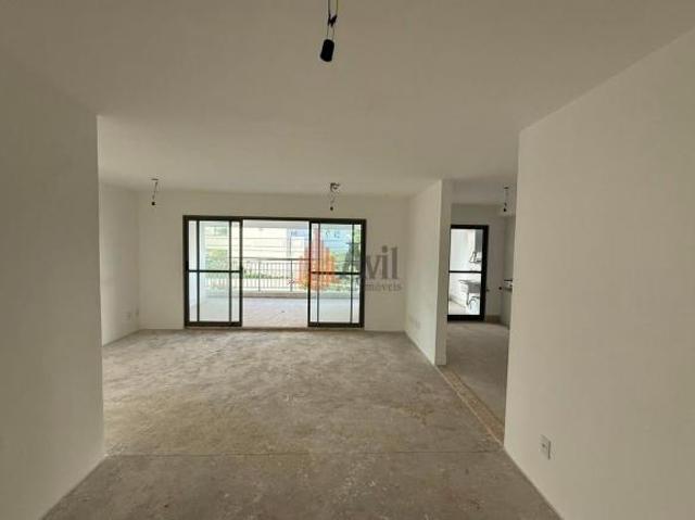 Apartamento 122m² com 3 quartos, 3 suítes e 2 vagas à Venda no Tatuapé