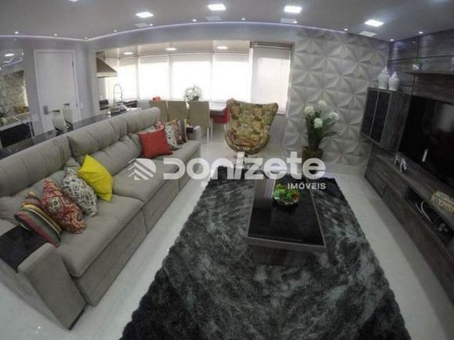 Apartamento 128m² com 3 suítes e3 vagas no Centro de Santo André — Financia e aceita Permuta