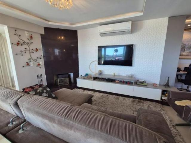 APARTAMENTO 128M² DE ÁREA UTIL, 3 QUARTOS, SUITE, 2 VAGAS DE GARAGE