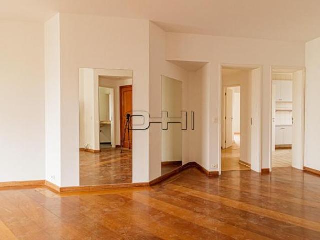 Apartamento 128m², Vila Nova Conceição SP | Venda