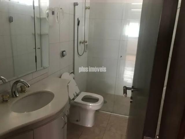 Apartamento 130 m², Jardim Paulista, 3 dormitórios sendo 1 suíte, 2 vagas de garagem