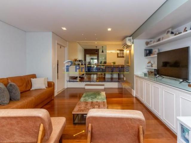 Apartamento, 130m² 3 Dormitórios, 1 Suíte, 2 Vagas, Reforma Completa Moema